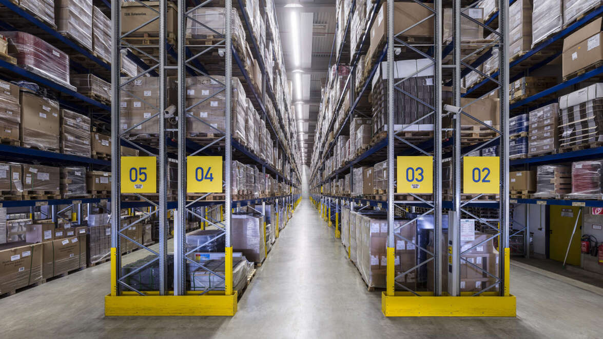 Storage space available at DACHSER Shanghai warehouse